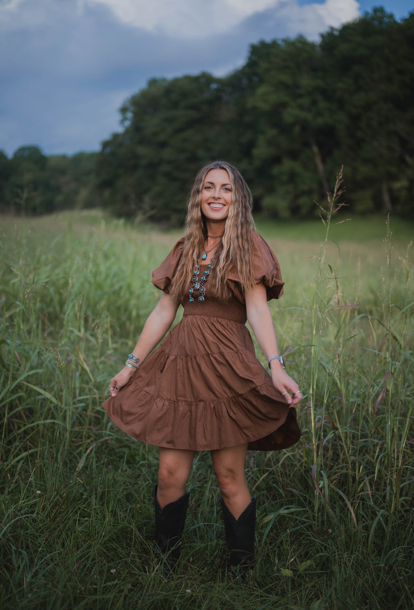 Beatrice Brown Dress – Stella & Finns